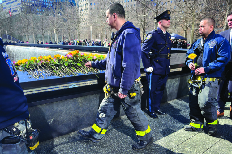 Bell tolls as New York marks the anniversary of the 1993 World Trade ...