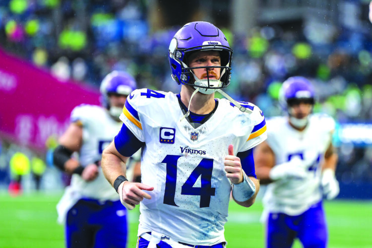 Only 2 NFL players get the franchise tag after the Vikings let Sam ...